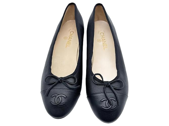 Timeless CHANEL Ballet flats T.EU 40 Leather Black ref.890576 - Joli Closet