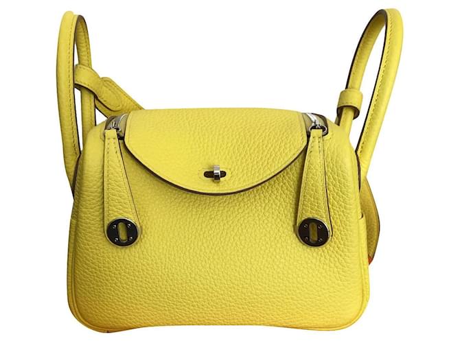 Hermès mini Lindy in Clemence bullcalf leather Yellow ref.909968 - Joli ...
