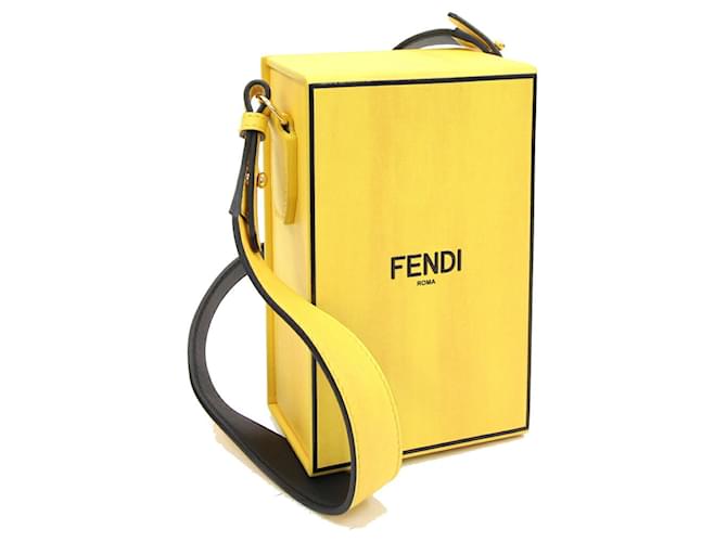 Handbags Fendi Yellow Leather ref.JC923716 (Sold) - Joli Closet