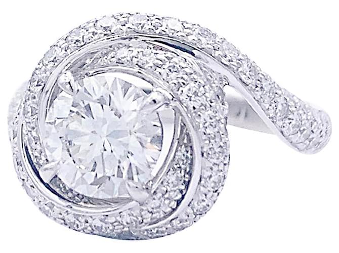 Cartier Solitaire, "Trinity Ribbon", platinum and diamonds. ref.928381 ...