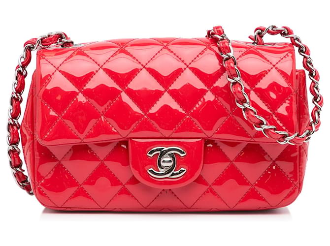 Chanel Red New Mini Clássico Patente Único Aba (Vendido) - Joli Closet
