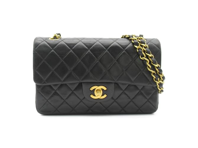 Chanel Small Classic lined Flap Bag Black Leather Lambskin ref.954029 ...