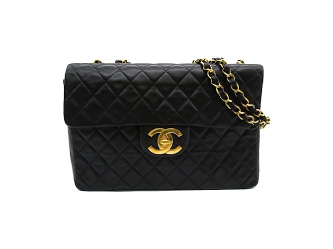 Chanel CC Tasche aus gestepptem Leder mit einer Klappe Schwarz ...