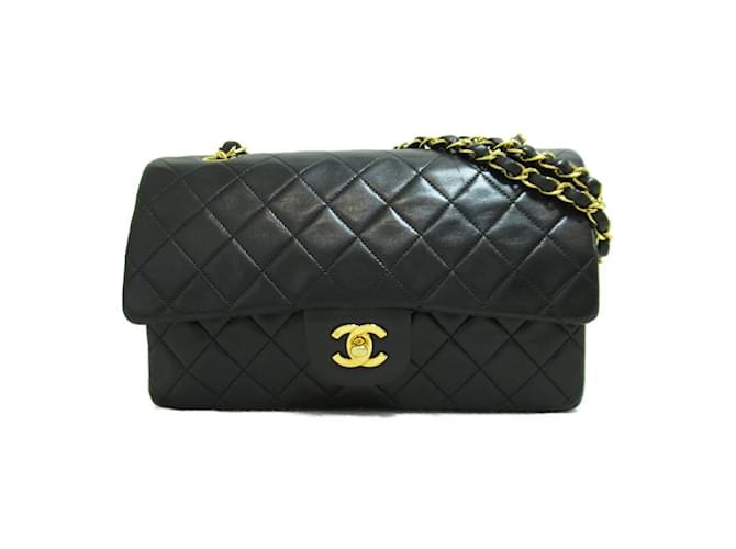 Chanel Medium Classic lined Flap Bag Black Leather Lambskin ref.955327 ...
