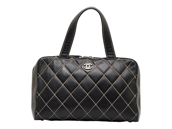 Chanel Surpique Leather Handbag Black Pony-style calfskin ref.969390 ...