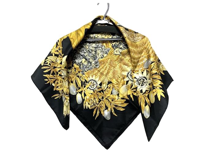 HERMÈS CARRÉ 90 Soie Multicolore ref.987808 - Joli Closet