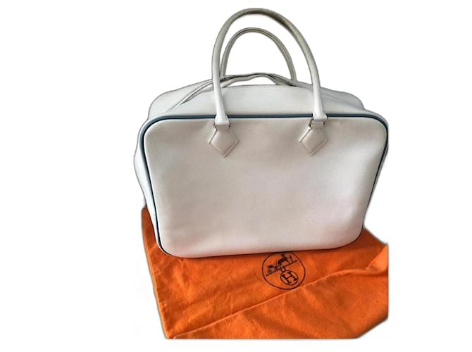 Plume Hermès Hermes feather White Leather ref.991111 - Joli Closet
