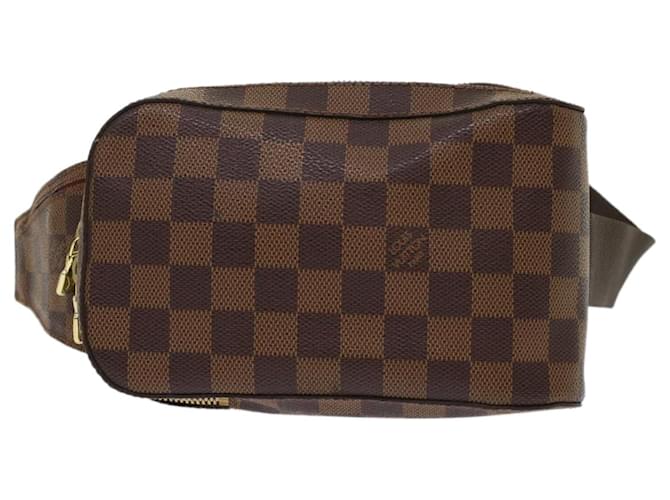 Louis Vuitton Geronimos Brown Cloth ref.1024692 - Joli Closet