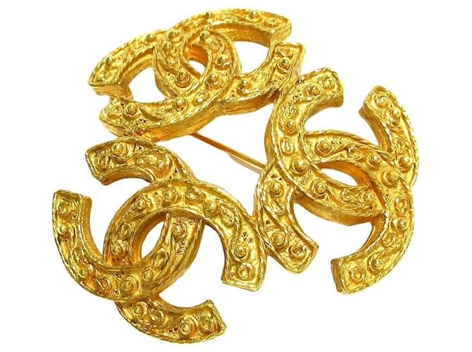 Timeless Chanel Triple coco Golden Metal ref.1046153 - Joli Closet