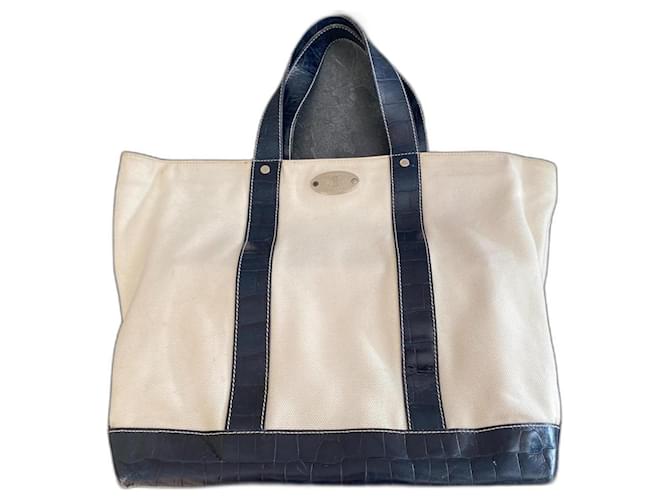 Céline Tote Eggshell Exotic leather ref.1069937 - Joli Closet
