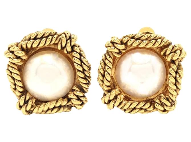 Chanel Golden Metal ref.1075776 - Joli Closet