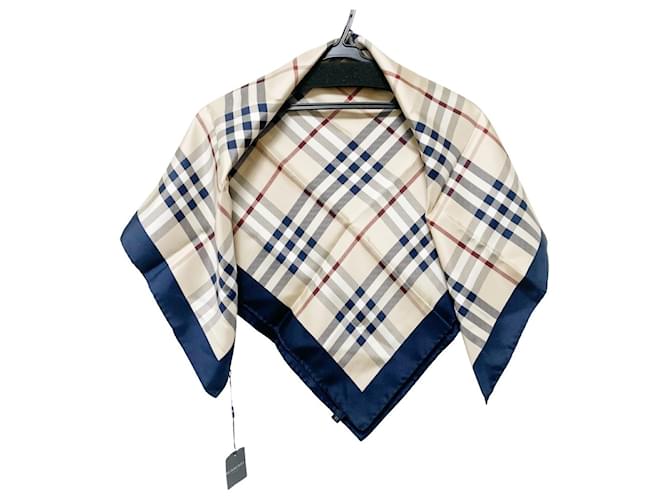 BURBERRY Multiple colors Silk ref.1080499 - Joli Closet