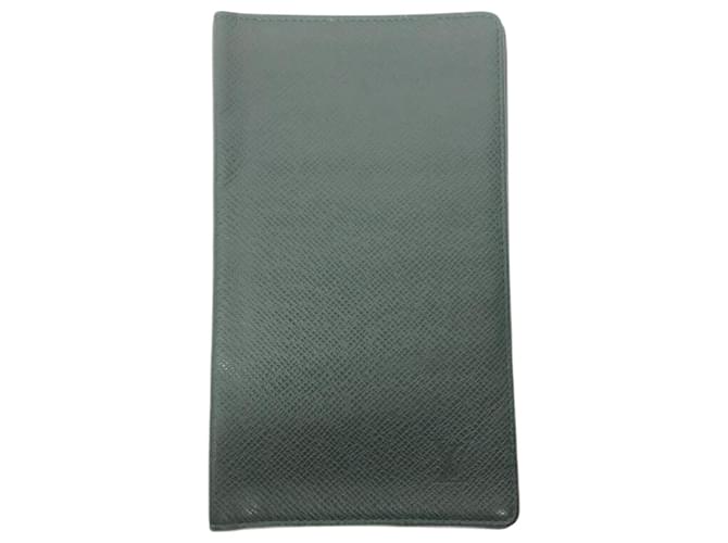 Louis Vuitton Brazza Green Leather ref.1085351 - Joli Closet