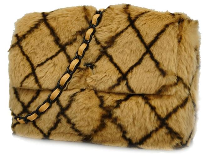 Chanel Beige Fur ref.1115034 - Joli Closet