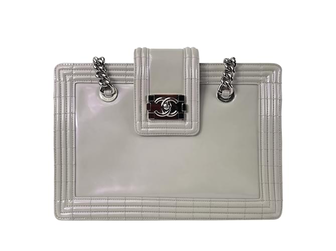 Cabas gris Chanel Iridescent Patent Boy Reverso Shopping Cuir ref ...