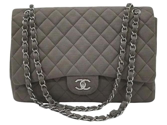 Chanel Timeless Gray Textile Maxi Jumbo Grey Cloth ref.1138447 - Joli ...