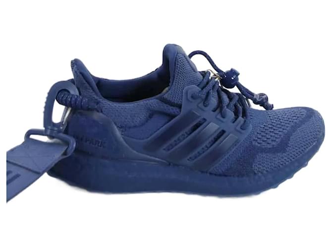 Adidas Blue sneakers Cloth ref.1158086 - Joli Closet