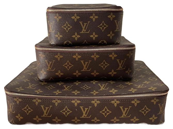 Cube d'emballage Louis Vuitton Cuir Marron ref.1164532 - Joli Closet