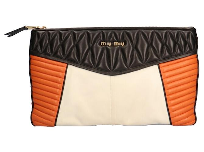 miu miu Multiple colors Leather ref.1197244 - Joli Closet