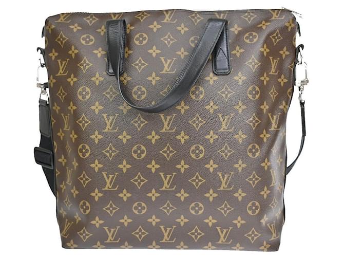 Louis Vuitton Davis Brown Cloth ref.1198989 - Joli Closet