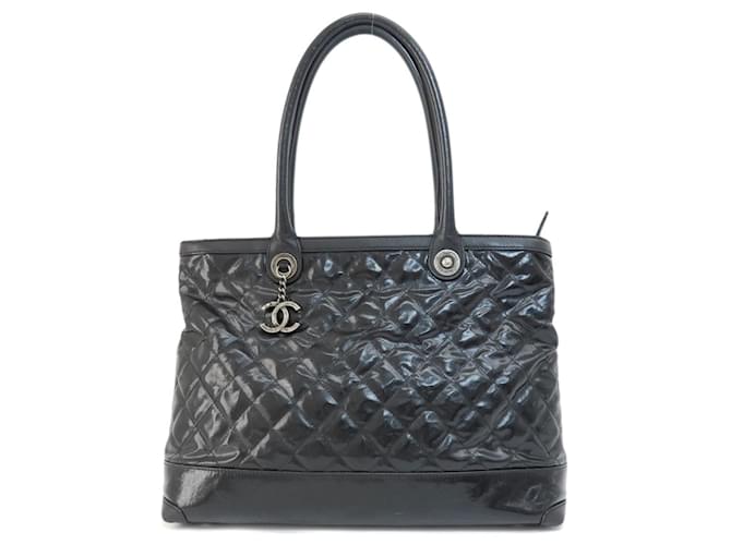 Chanel Matelassé Black ref.1261832 - Joli Closet