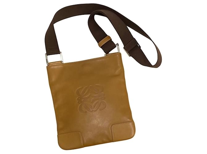 Loewe Beige Leather ref.1270808 - Joli Closet