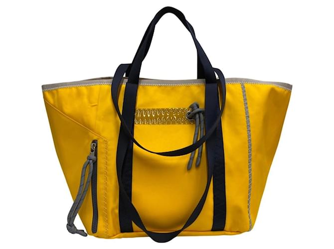 MONCLER Yellow Synthetic ref.1271378 - Joli Closet