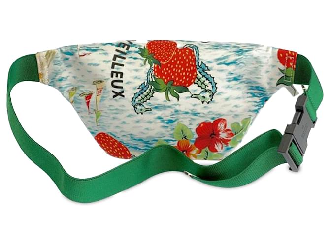 Gucci White Nylon Merveilleux Strawberry Print Belt Bag Cloth ref ...