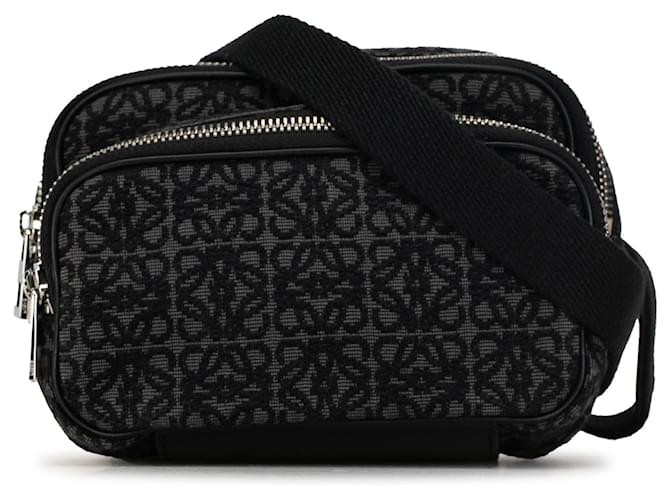 Black LOEWE Anagram Camera Crossbody Leather ref.1391650 - Joli Closet