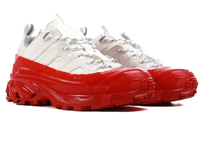 BURBERRY - Arthur Burberry sneakers in white canvas and red plastic ...