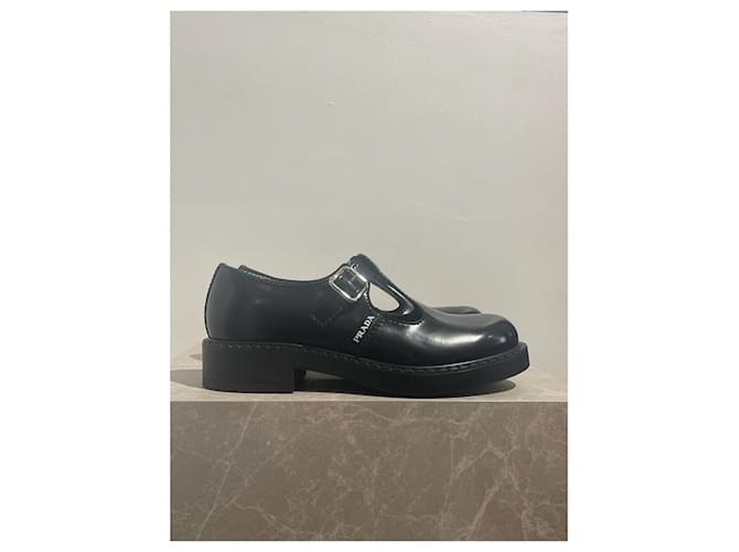 PRADA Mules & clogs T.UK 7 Leather Black ref.1422784 - Joli Closet