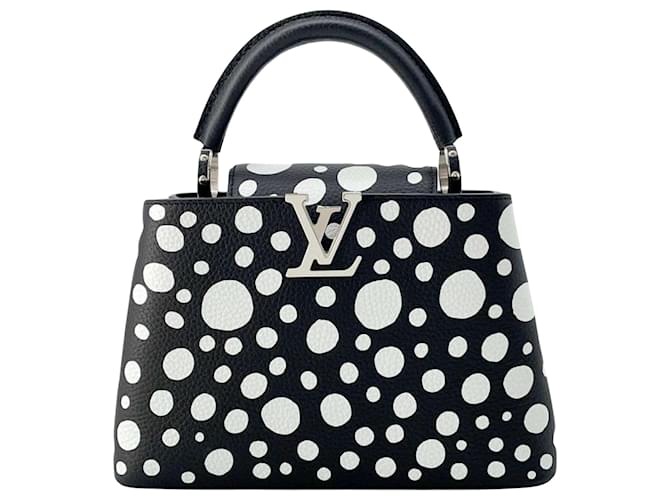 Louis Vuitton Capucines Black Leather ref.1429248 - Joli Closet