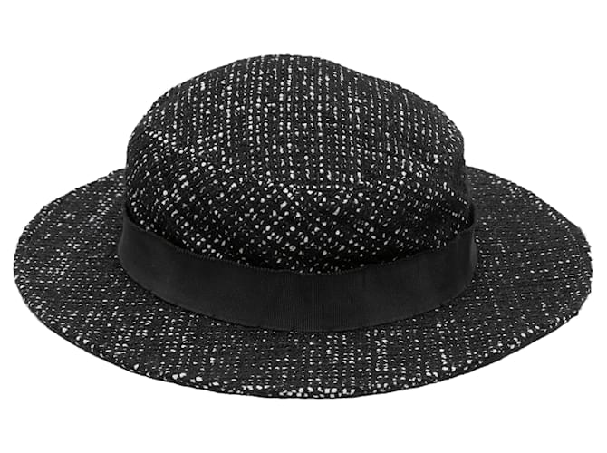 Black & White Chanel Tweed Hat Size 57 ref.1444347 - Joli Closet