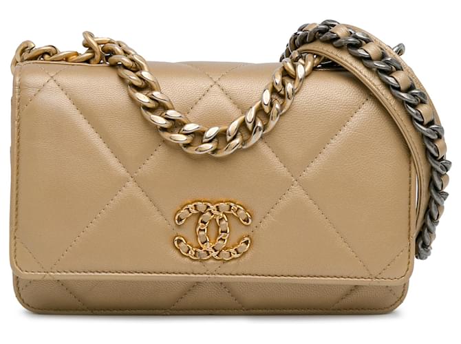 Chanel Gold Quilted Lambskin 19 Wallet on Chain Golden Leather ref ...