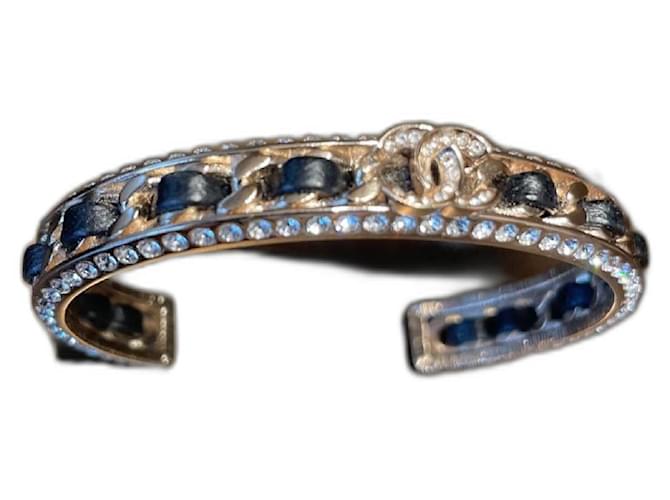 Chanel Bracelets Black Golden Leather Metal ref.1564676 - Joli Closet