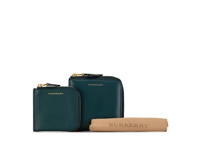 Burberry Round Compact Wallet Dark green Leather ref.1601202 - Joli Closet
