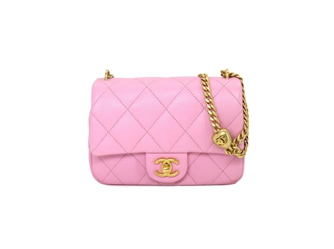 Chanel Matelasse Chain Shoulder Bag Pink Leather ref.1612541 - Joli Closet