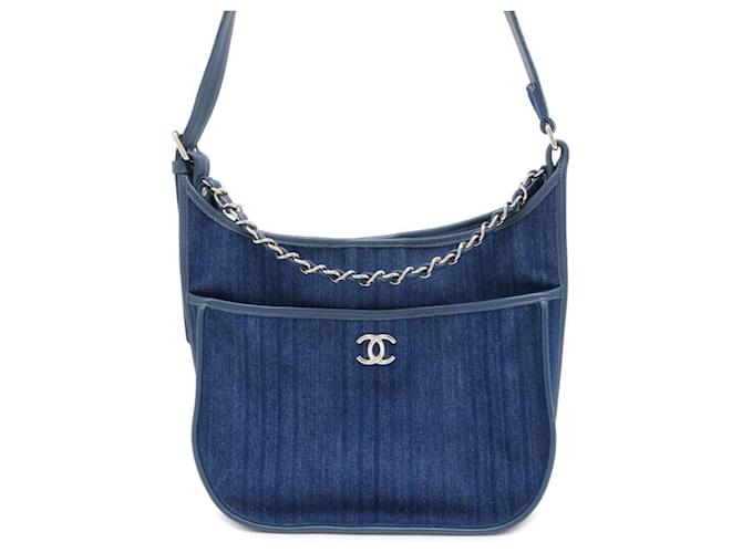 Chanel Denim Shoulder Bag Blue ref.1718000 - Joli Closet