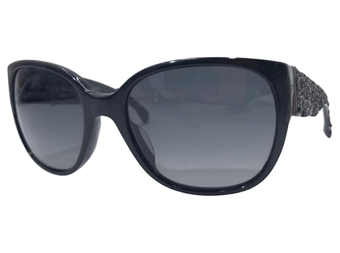 Chanel Tweed Temple Sunglasses 5237-A Black Plastic ref.1734400 - Joli ...