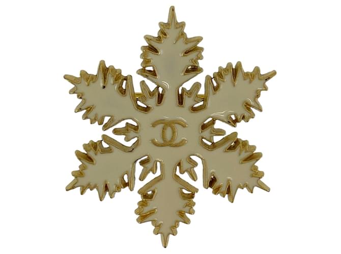Chanel Coco Mark Snowflake Brooch Gold White Metal ref.1736777 - Joli Closet