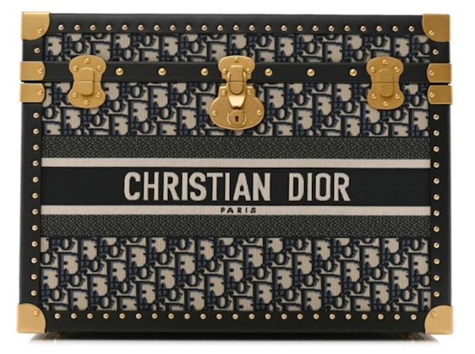 Stunning and rare Christian Dior Vespa 946 (Sold) - Joli Closet