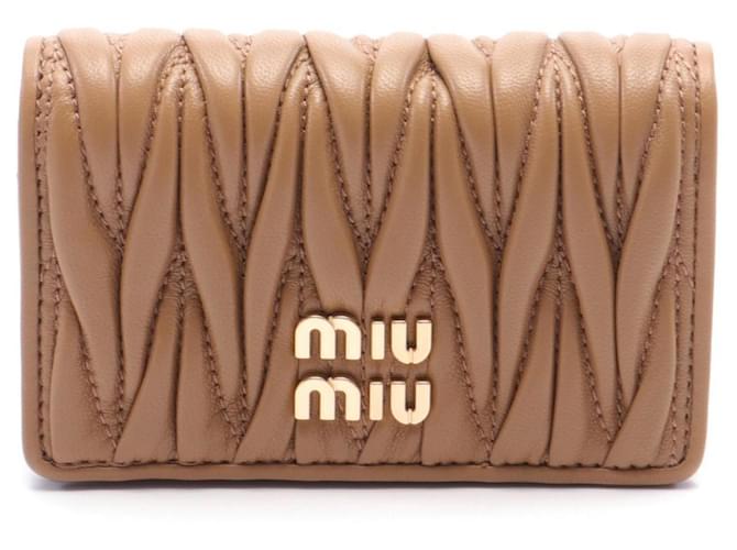 Miu Miu Brown Leather Business Card Case ref.1753813 - Joli Closet