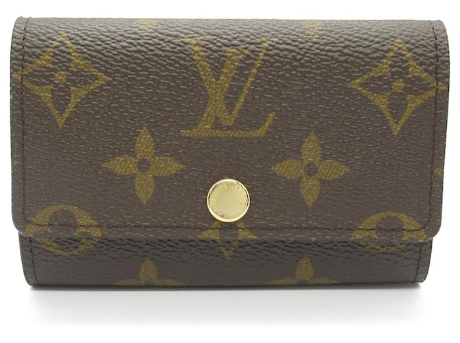 Louis Vuitton Multicle 6 Key Case Brown Patent leather ref.1789595 ...