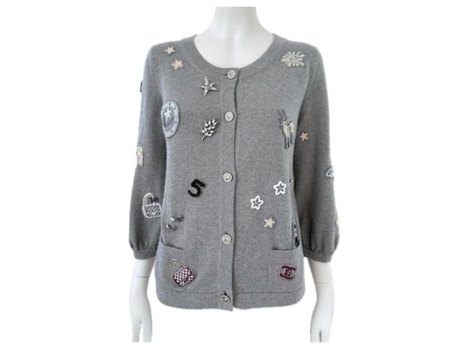 Chanel Iconic Lucky Charms Cashmere Cardigan Grey ref.1789631 - Joli Closet