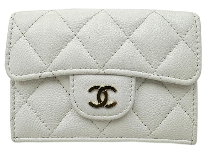 Chanel Classic Small Wallet Tri-fold White Leather ref.1791727 - Joli ...