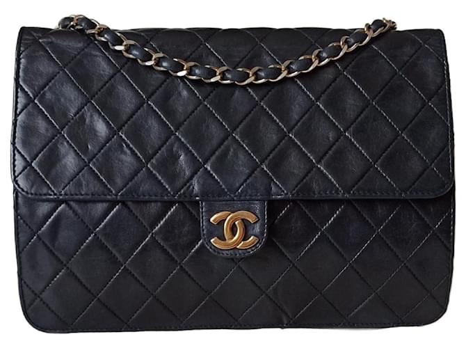 Chanel Handbags Black Leather ref.1791782 - Joli Closet