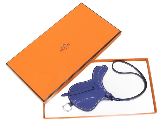 Hermès Hermes Paddock Cell Bag Charm Blue Leather ref.1824732 - Joli Closet