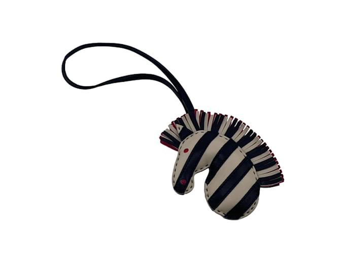 Hermès Hermes Gee Savannah Charm Black White Leather ref.1838610 - Joli ...