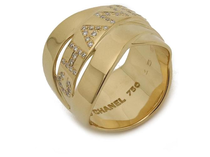 Chanel Logo Ring K18YG Diamond Golden Metallic Metal ref.1859938 - Joli ...