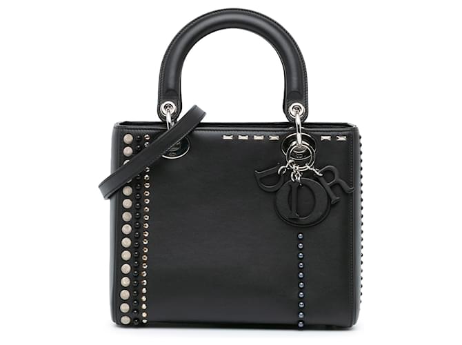 Sac Lady Dior moyen en cuir de veau clouté noir ref.1863539 - Joli Closet